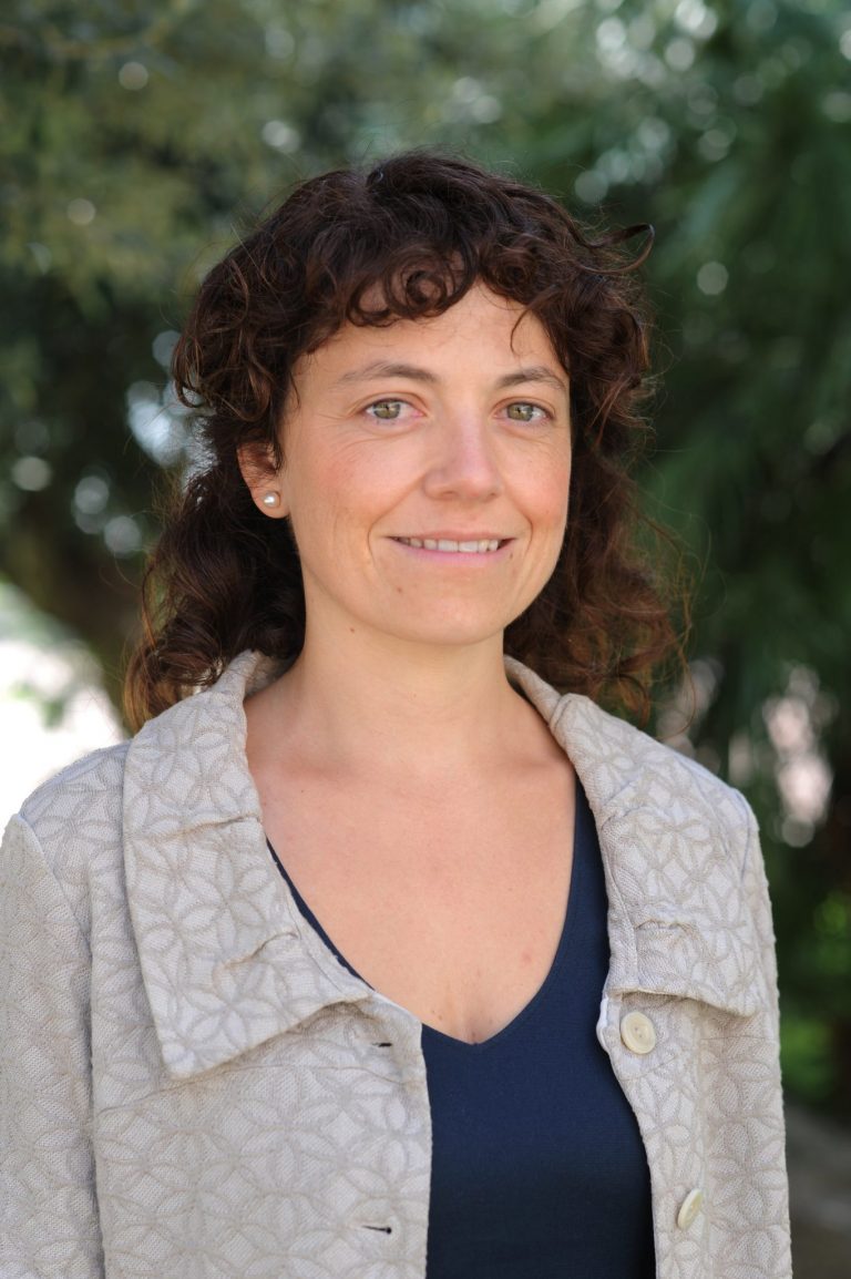 La profesora del IESE, Nuria Mas, entra en el consejo del Banco de ...