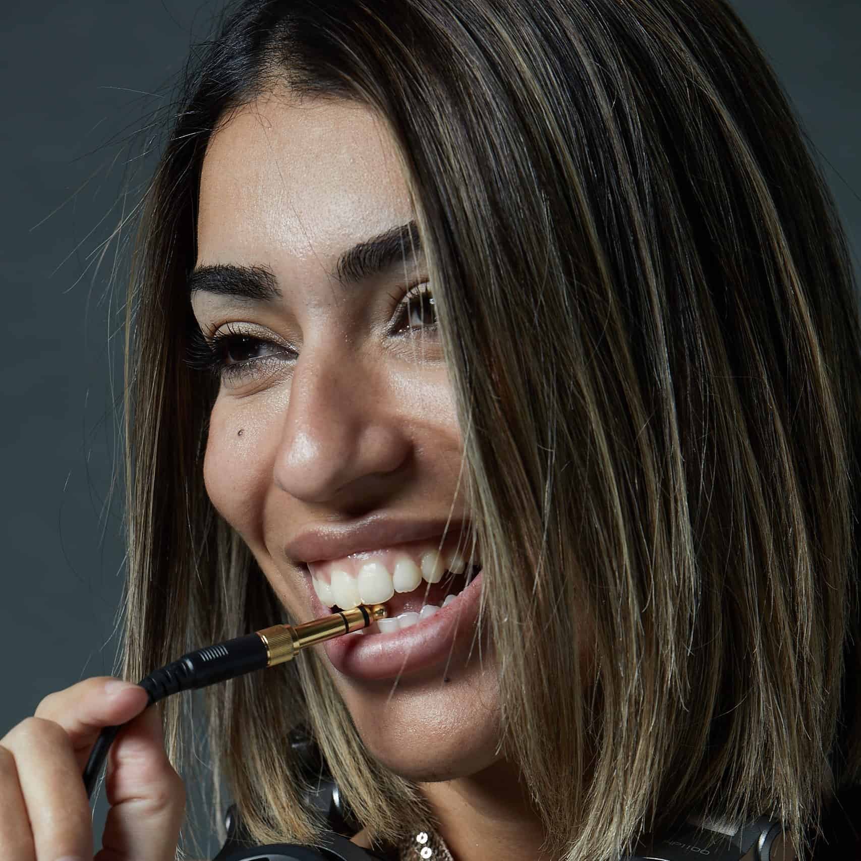 Claudia León arrasa entre los DJ por su estilo afrocubano ...