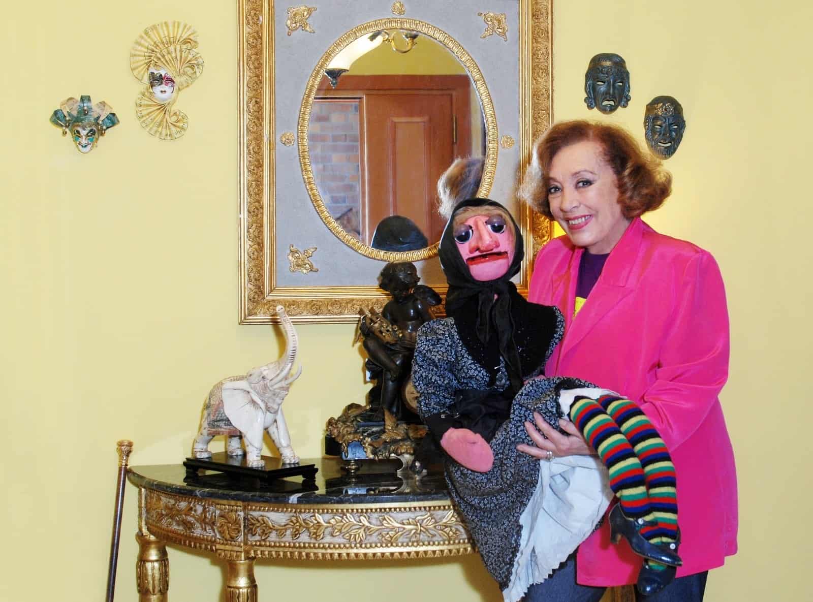 Fallece la ventrílocua y humorista 'Mary Carmen' a los 80 años ...